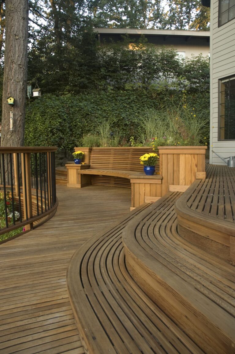 How to Prevent Splinters on a Deck - Think Wood