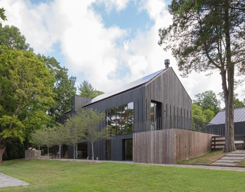 Worrell Yeung’s North Salem Farm Honors the Archetypal Wood-Clad Barn - Think Wood