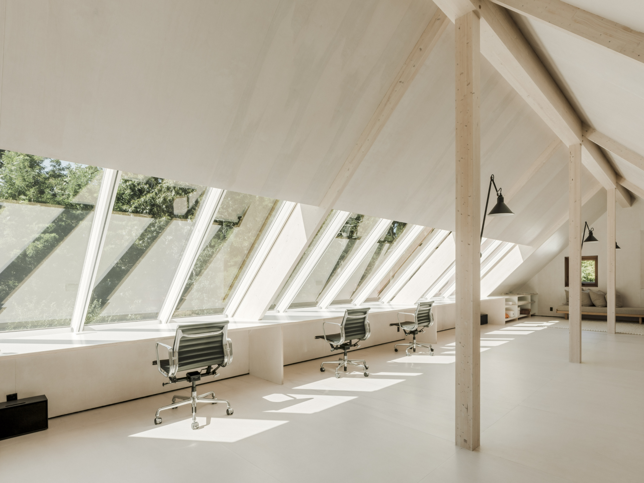 How Lake | Flato Enhanced a Long Island Home with Prefab Wood - Think Wood